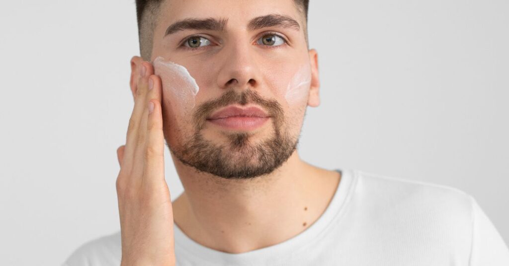 12 Best Face Cleansers For Men with Dry and Sensitive Skin ...